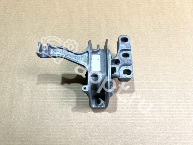 Опора двигателя оригинал VAG MQB (5Q0199262BK) - купить в Москве